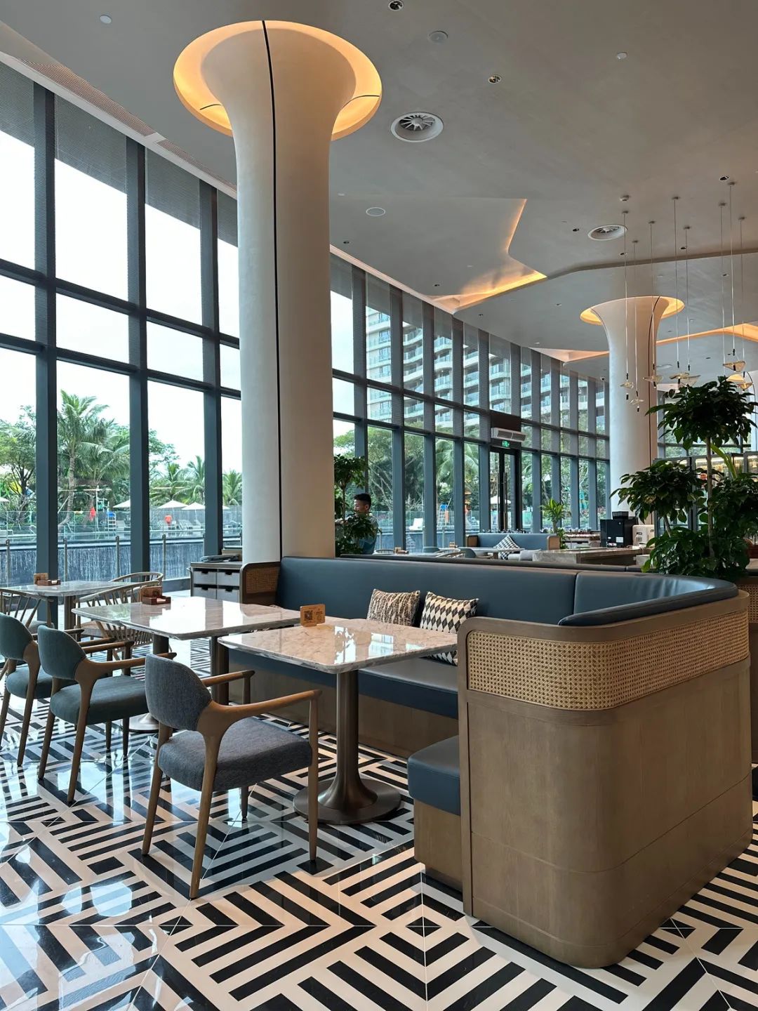 Harman Hotel Furniture Cases-Crowne Plaza Sanya Yazhou - Harman-Hotel ...
